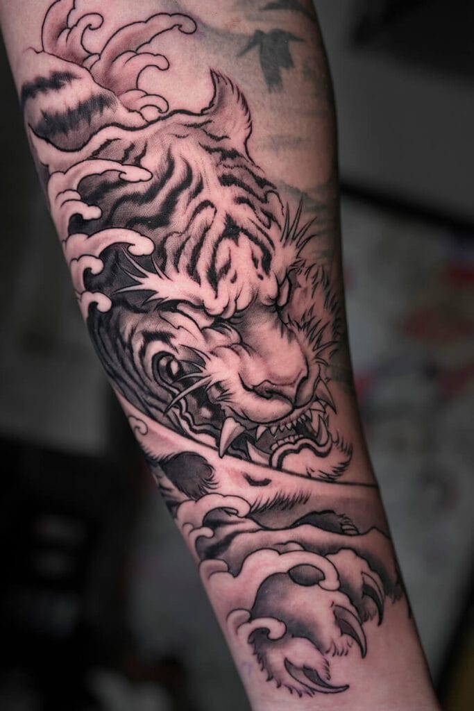 10 Questions NOT to Ask Your Tattoo Artist (Crucial Tips)